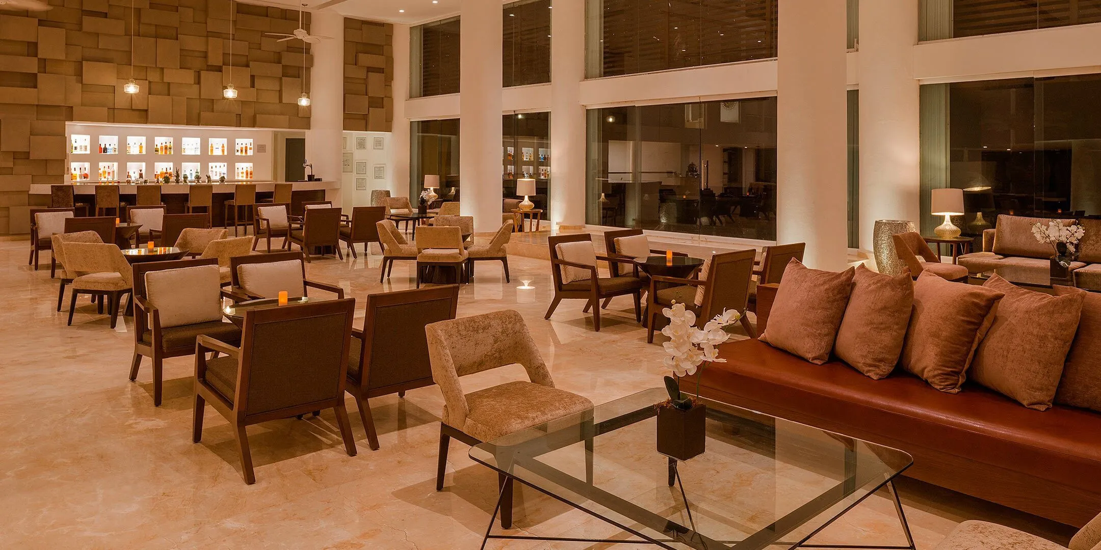 Best restaurants and bars in Playa | Playacar Palace